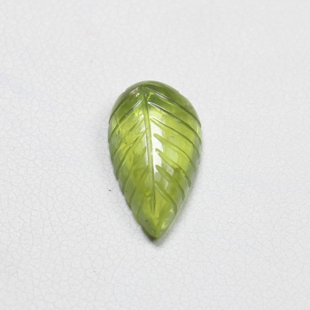 Green Peridot Leaf Carving: Natural Gemstone Jewelry Piece (4.45 Carats ...