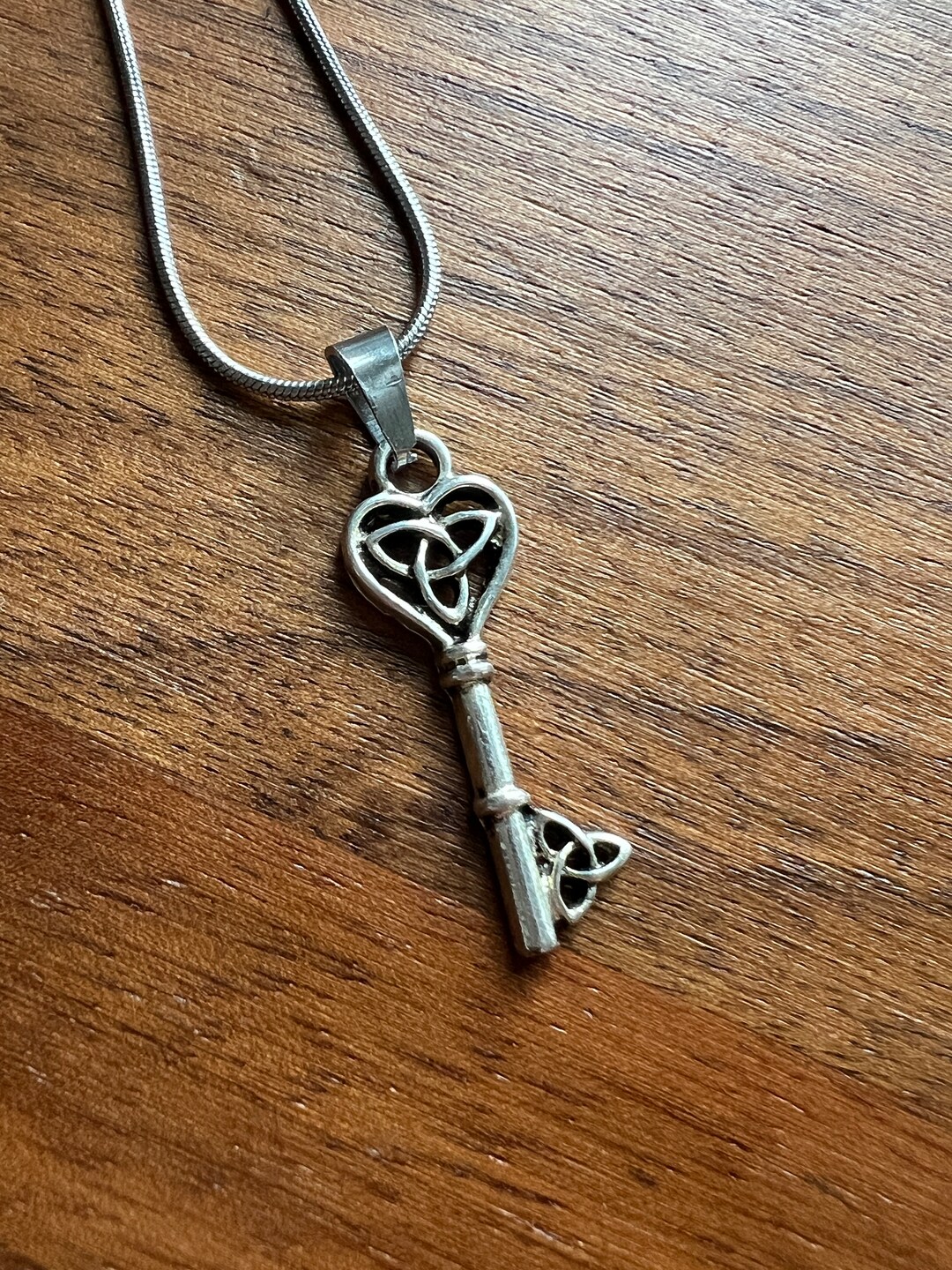 Celtic Triquetra Knot Antique Style Key Necklace - Etsy