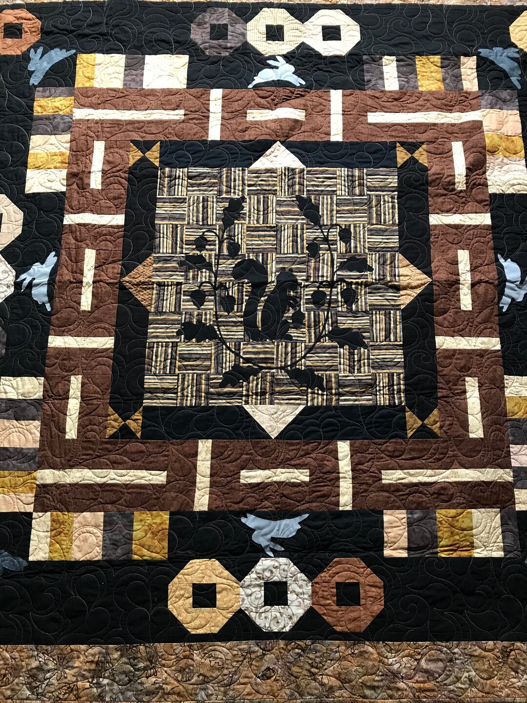 Around the Squirrel Quilt by 118 Fabrics & More - Etsy