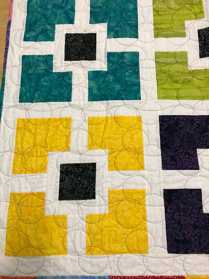 Hole in the Wall Quilt by 118 Fabrics and More - Etsy