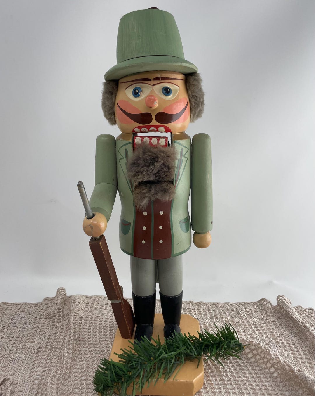 Vintage Nutcracker Hunter Erzgebirge Folk Art GDR, Christmas Decoration ...