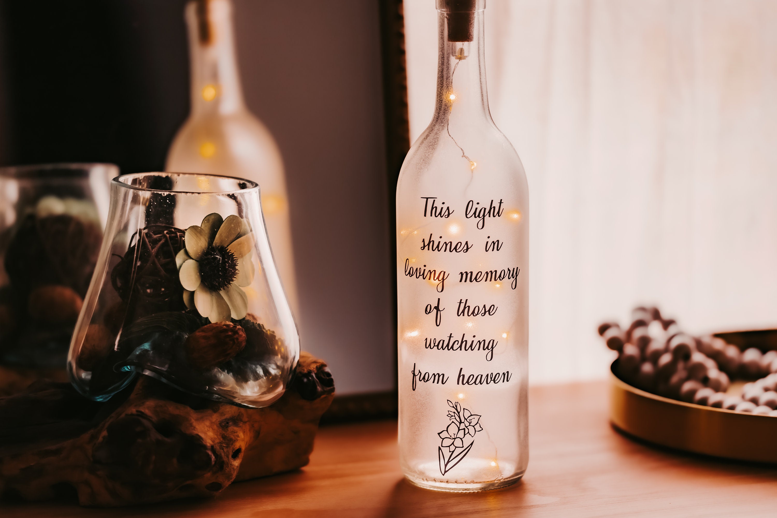 Wine Bottle Memorial Light - in Loving Memory - Bereavement Gift ...