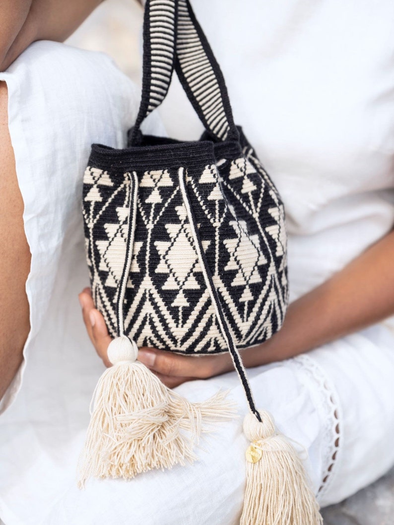 MINI 1T WAYUU BAG / Large Crochet Crossbody Purse / 100% - Etsy