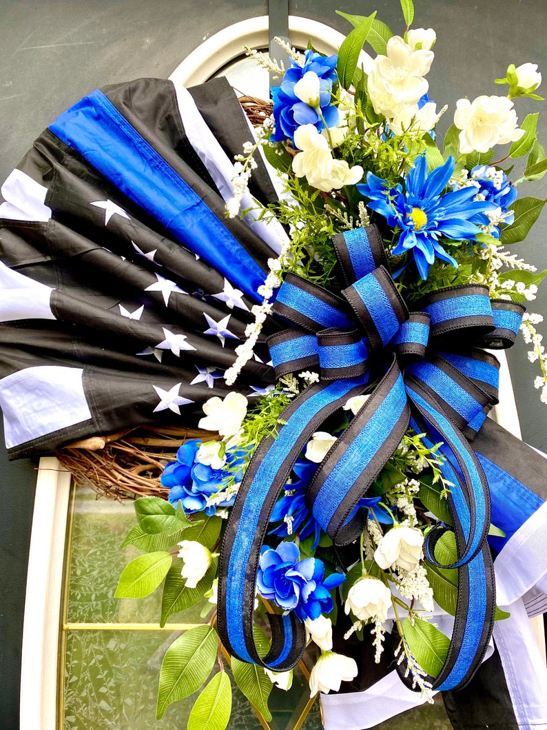 Law Enforcement Flag Wreath for Front Door, Thin Blue Line Flag Wreath ...