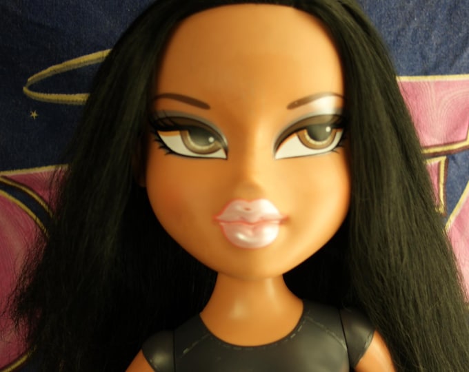 Bratz Forever Diamondz Funky Fashion Makeover Jade Styling Head ...