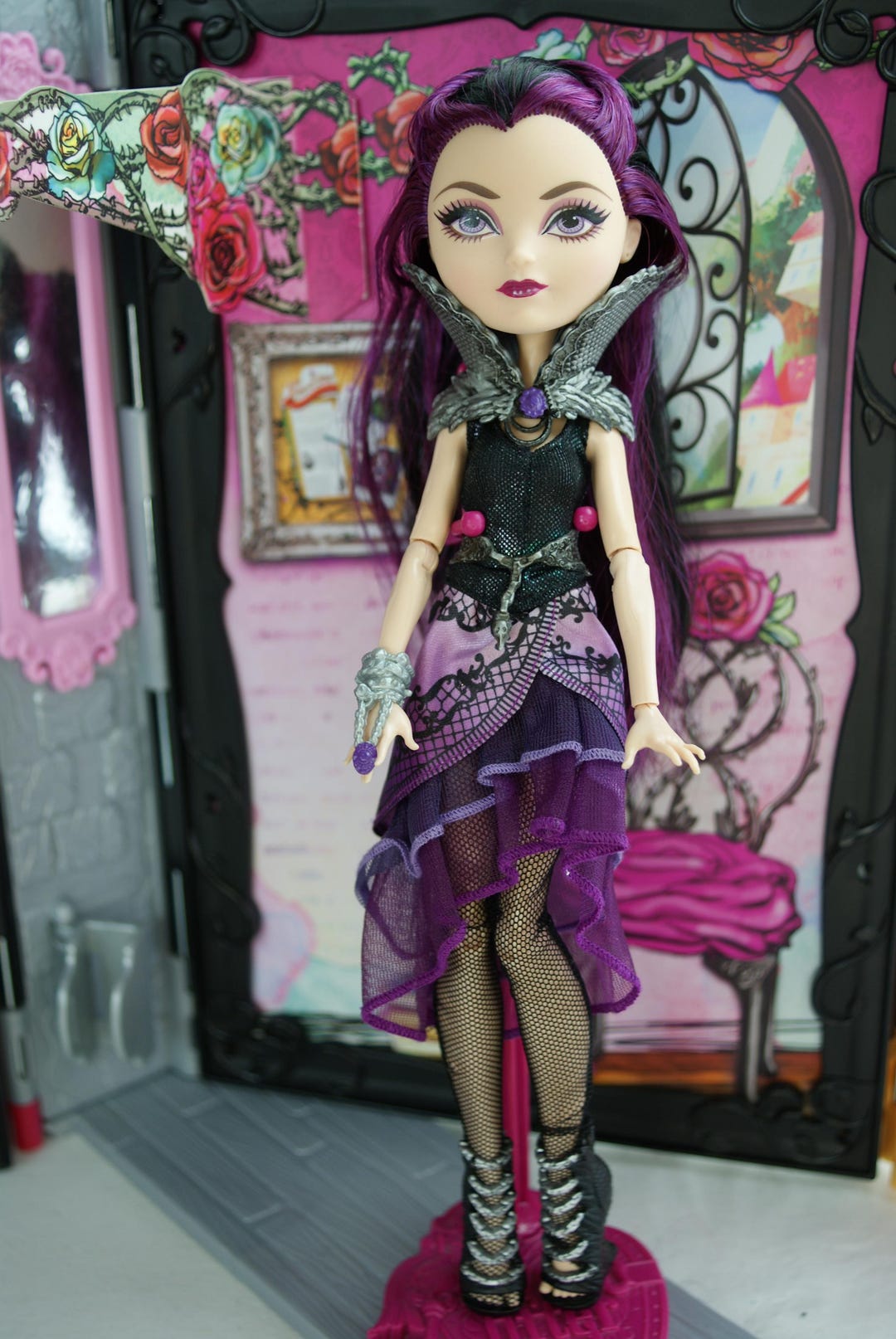 Ever After High Core Royals and Rebels Wave 1 First Chapter Raven Queen ...