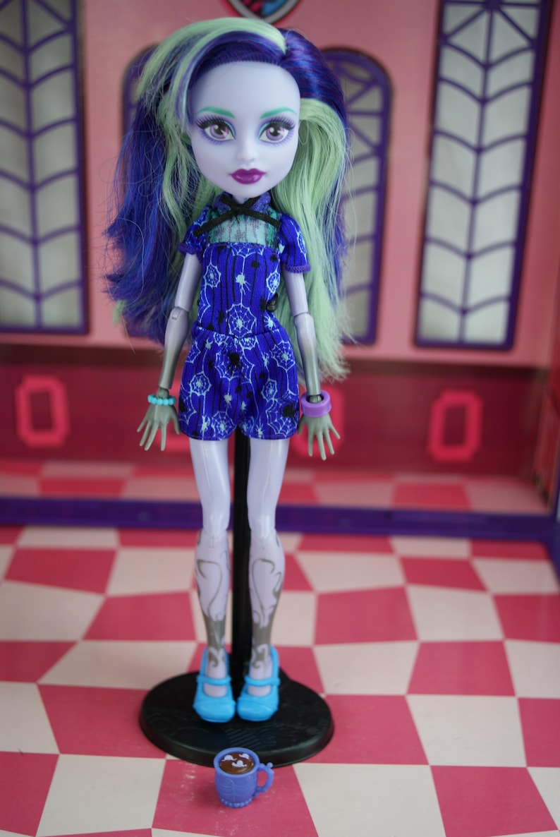 Monster High Coffin Bean Twyla Doll Mattel 2014 #4 - Etsy Australia