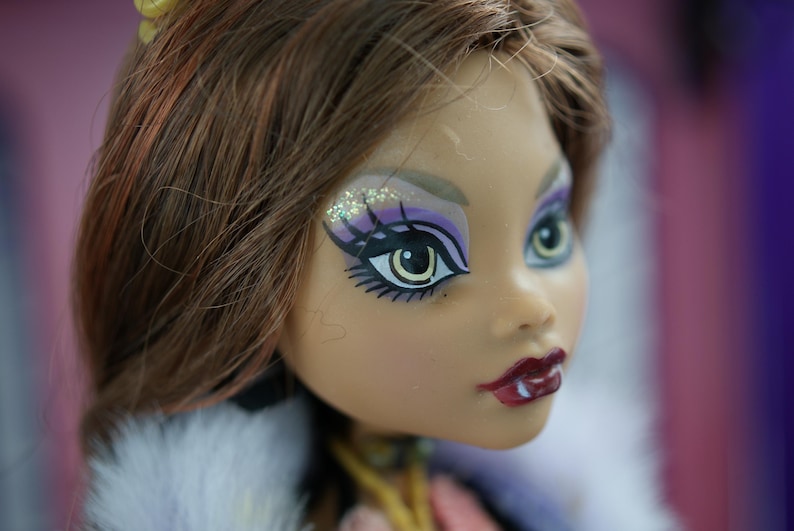 Monster High Clawdeen First Wave Signature Series Original Doll and Her ...