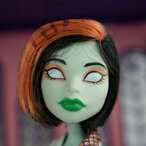 Monster High Freaky Fusion Fusion Inspired Ghouls Scarah Screams Doll ...
