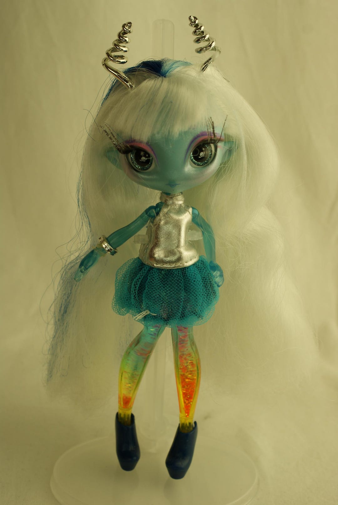 Novi Stars Una Verse Doll MGA Entertainment 2012 #4 - Etsy