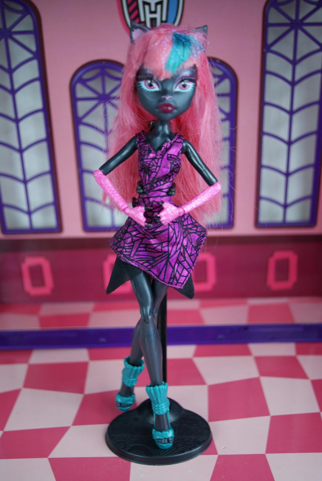 Monster High Catty Noir Boo York Boo York City Schemes Doll Mattel 2015 ...