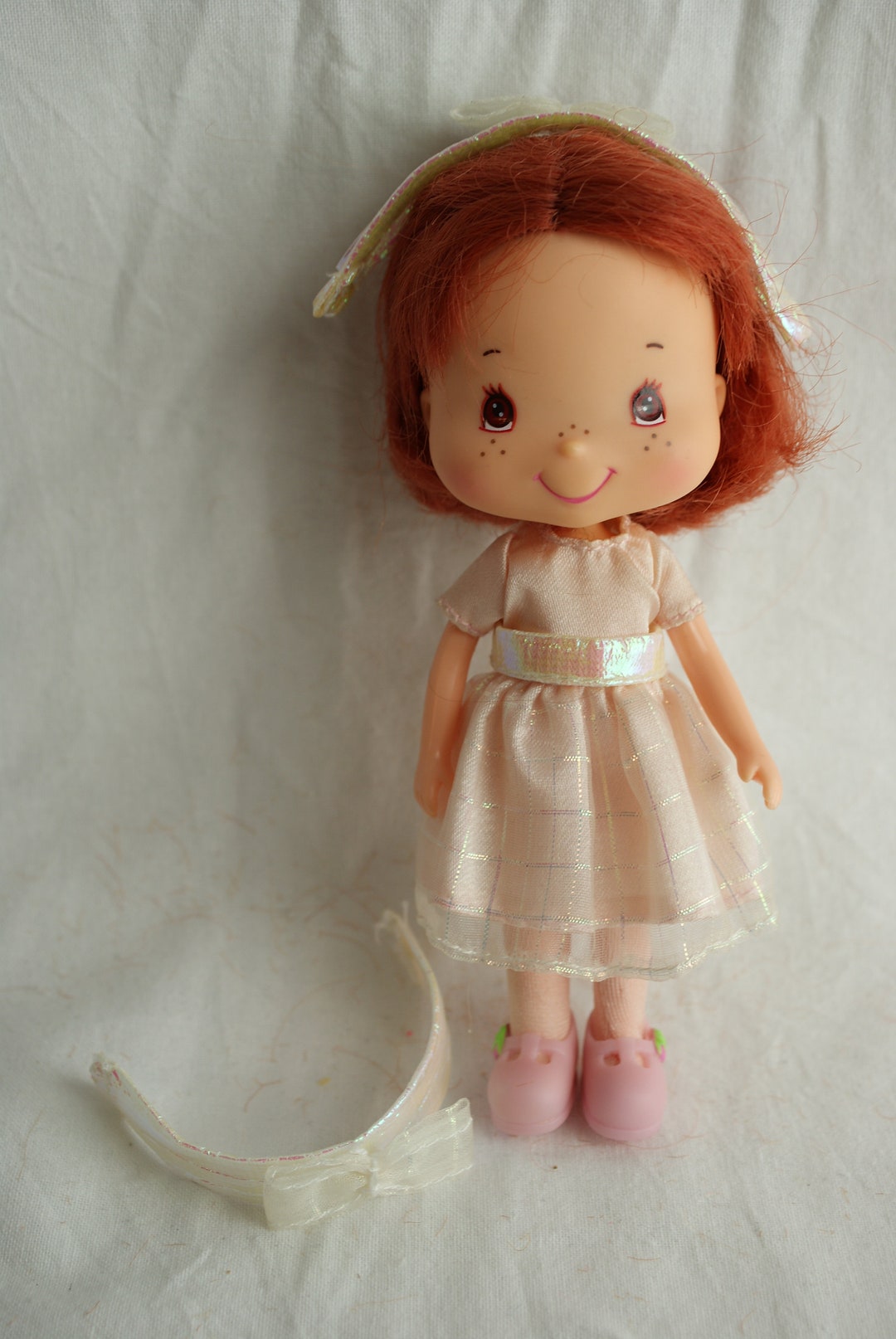 Strawberry Shortcake Berry Best Friends Berry Sparkly Doll Bandai Y2K ...