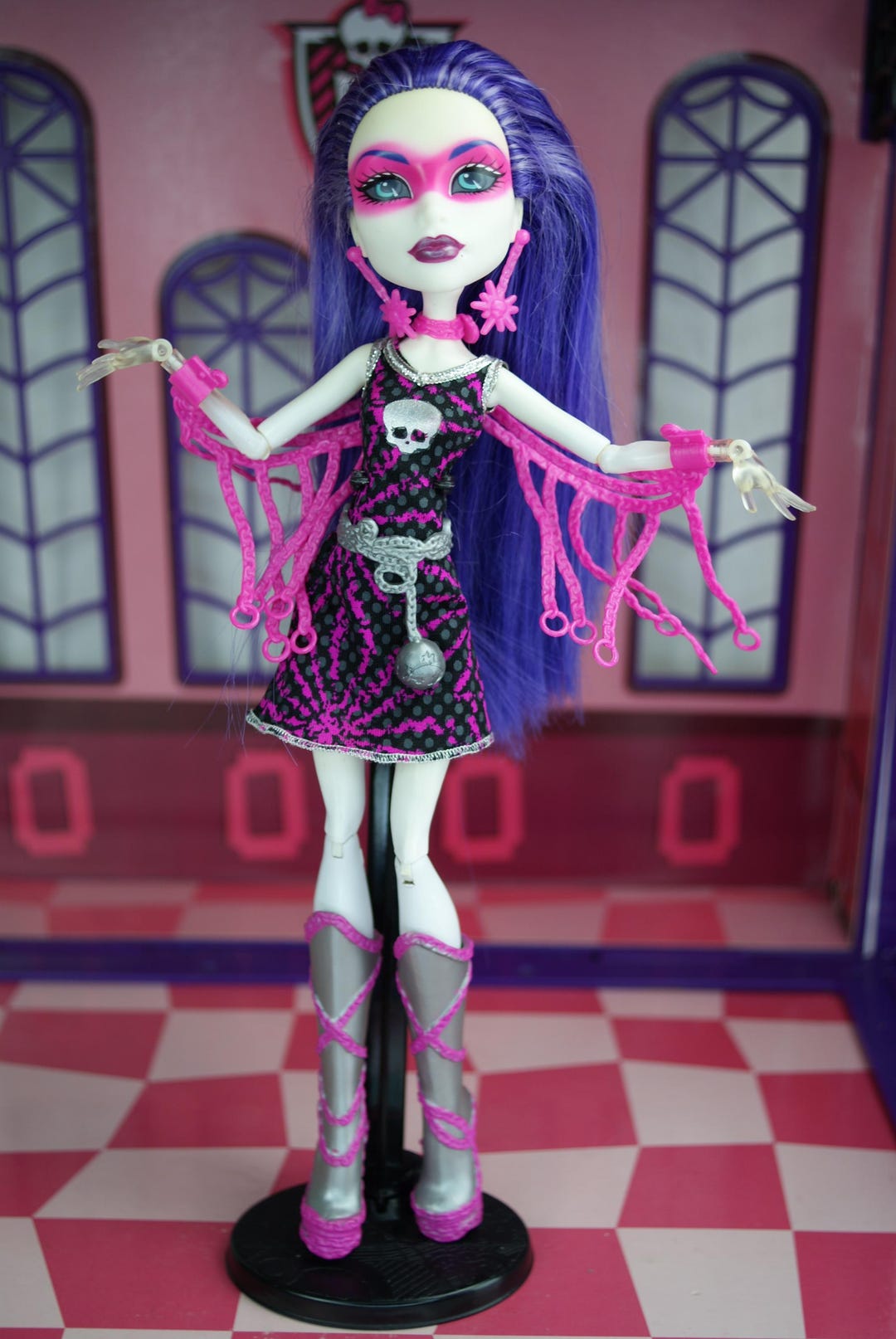 Monster High Power Ghouls Polterghoul Spectra Vondergeist Doll Mattel ...
