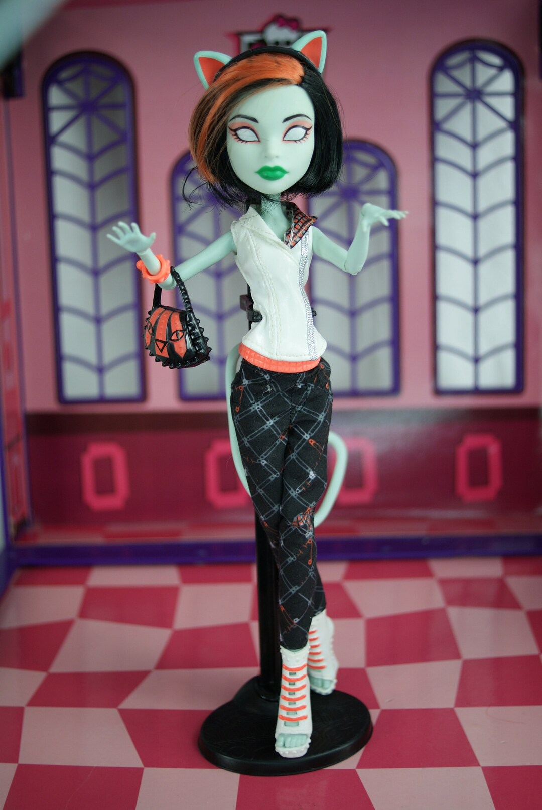 Monster High Freaky Fusion Fusion Inspired Ghouls Scarah Screams Doll ...