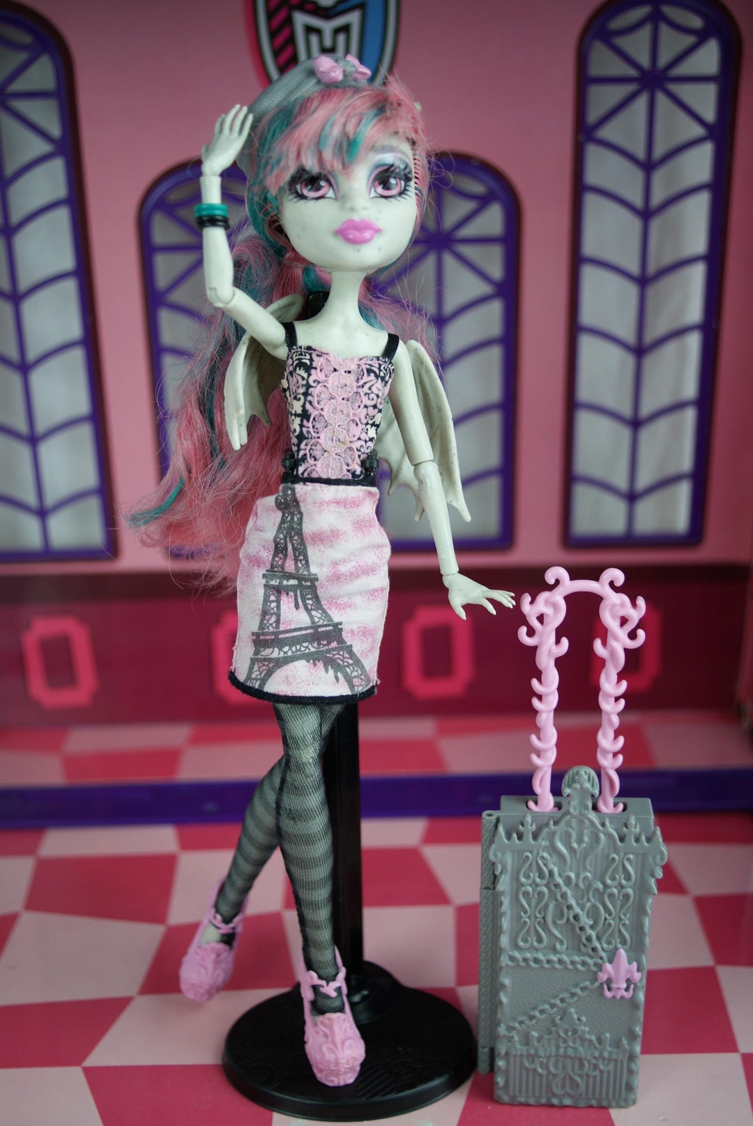 Monster High Rochelle Goyle Doll Scaris City of Frights Mattel 2012 #2 ...
