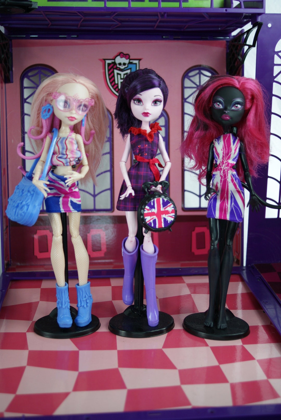 Monster High Ghoulebrities in Londoom 3-pack Elissabat Catty Noir ...
