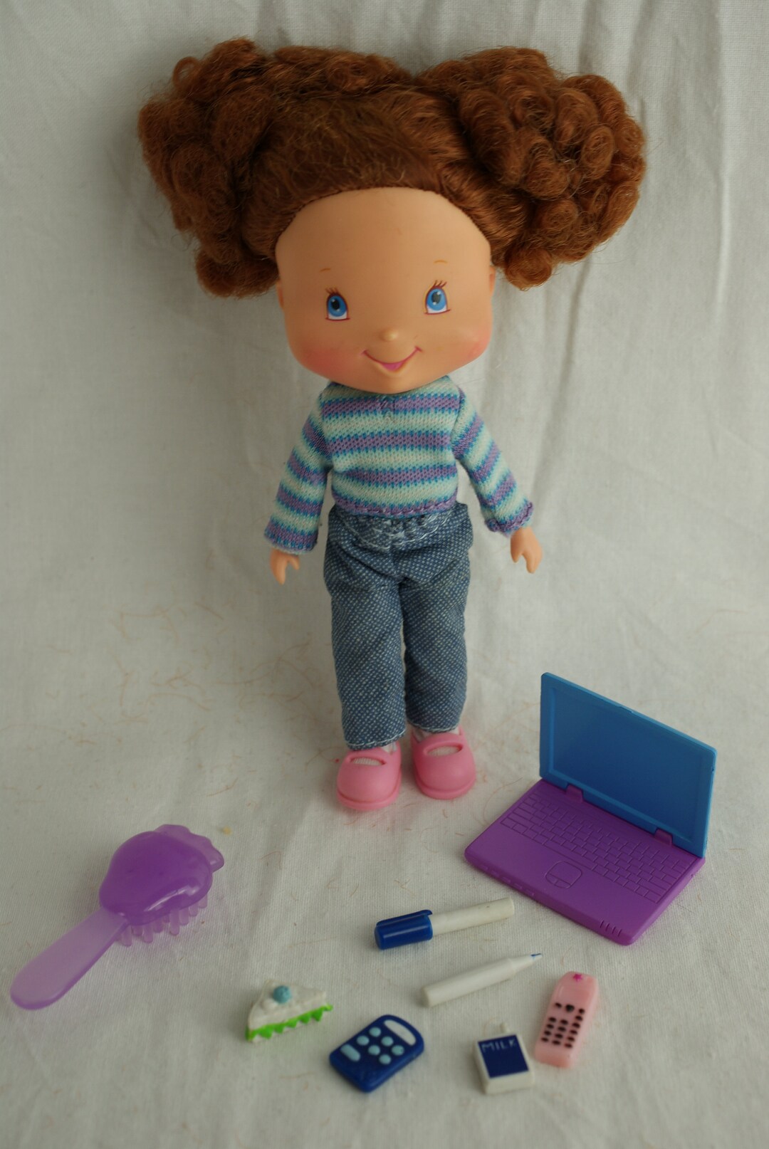 Strawberry Shortcake Talking Giggle Friends School Rules Blueberry ...
