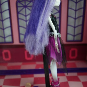 Monster High Wave 2 Spectra Vondergeist Doll and Pet Rhuen Mattel 2011 ...