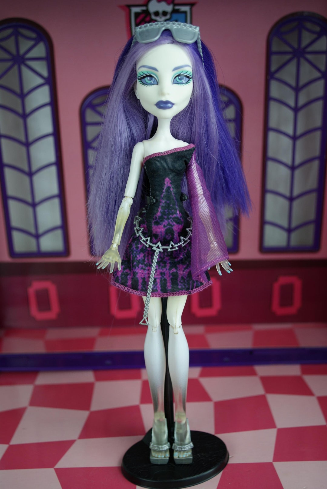 Monster High Wave 2 Spectra Vondergeist Doll in Basic Fashion Mattel ...