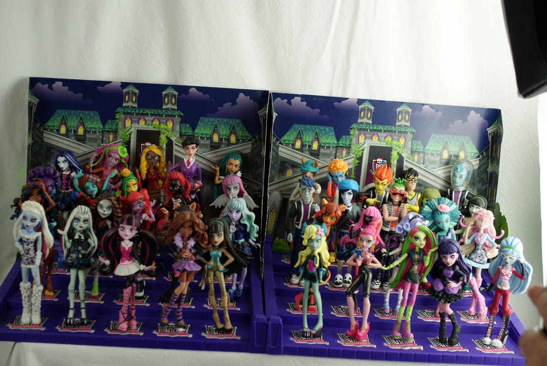 Monster High Collection Complete Set of 40 Figures RBA Figurine Mattel ...