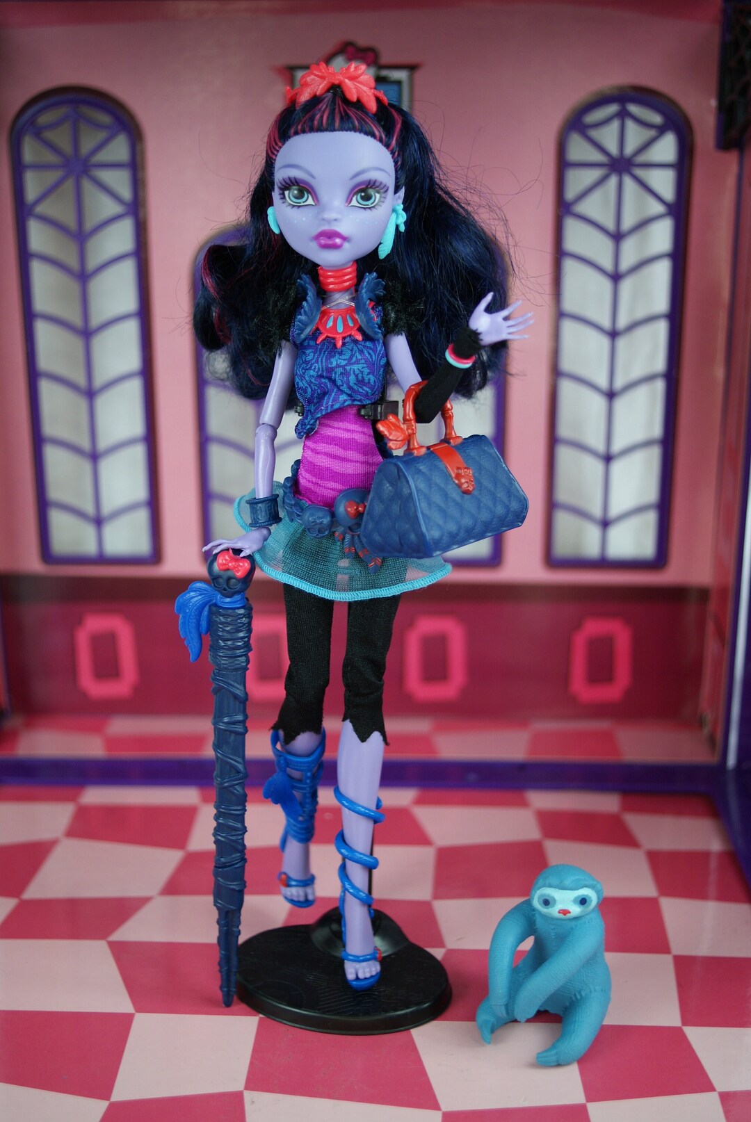 Monster High Jane Boolittle Doll and Pet Sloth Needles Mattel 2013 22 ...