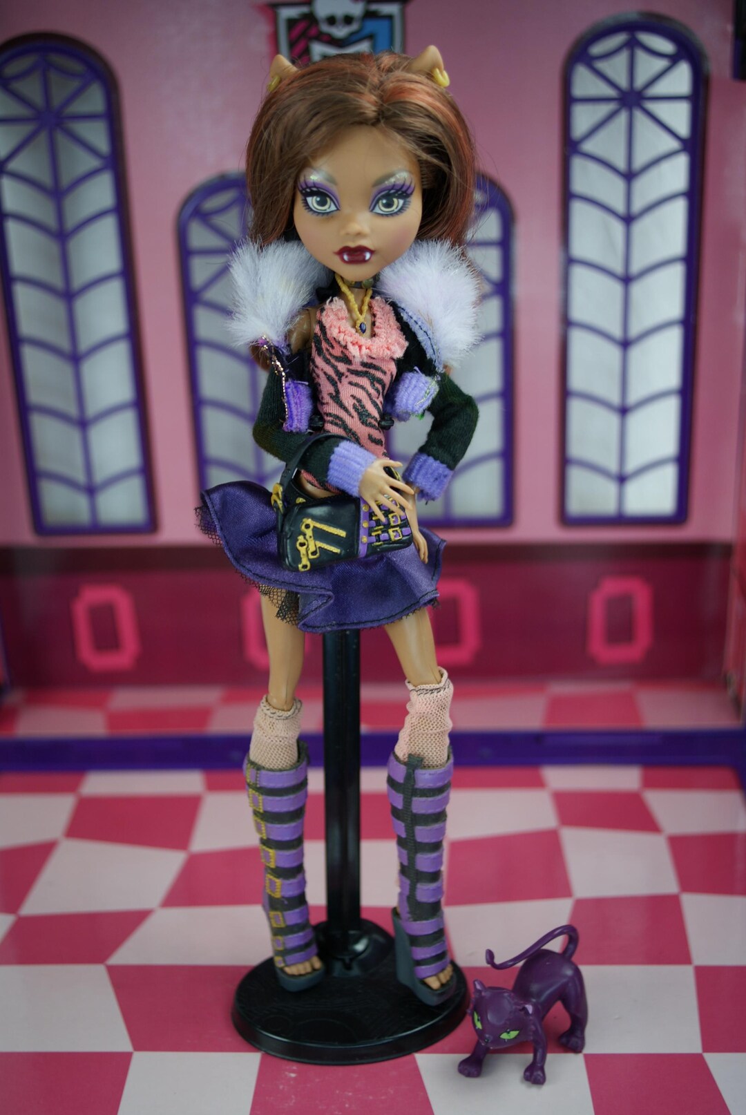 Monster High Clawdeen First Wave Signature Series Original Doll and Her ...