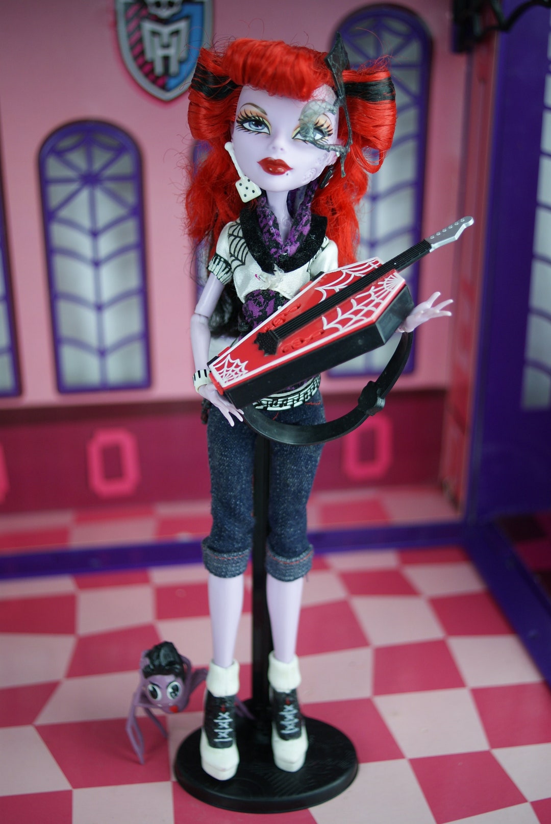 Monster High Basic Signature Wave 3 Operetta Phantom Doll and Pet ...