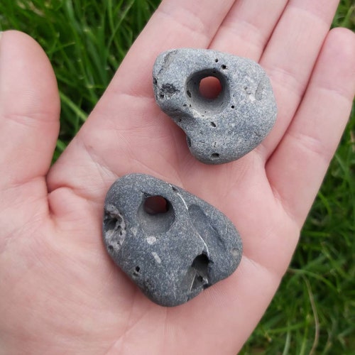 4 Irish Hag Stones medium Holey Stone Adder Stone Odin - Etsy