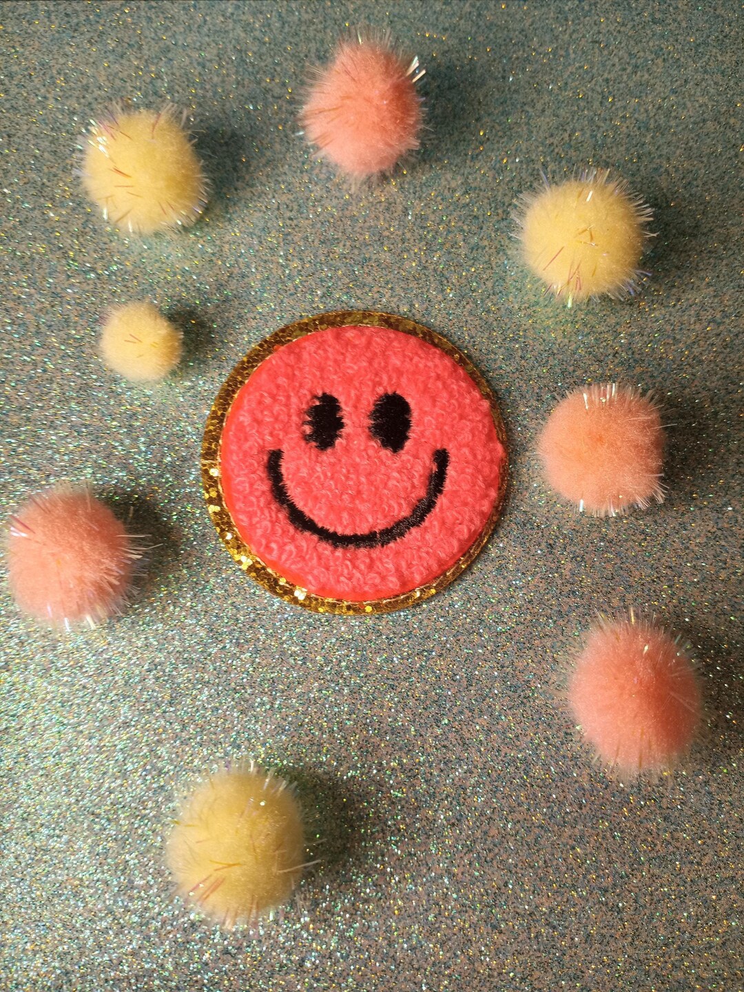 Fuzzy Smiley Face Patch,chenille,iron On,embroidery,70s,90s,trippy,hippy,positive,happy,joyful ...