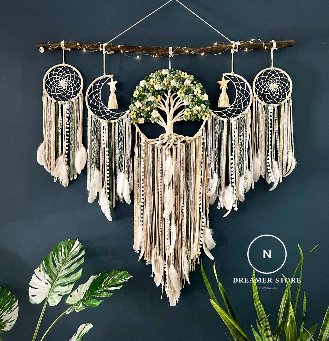 Large Tree of Life Dreamcatcher Hanging Above the Bed, Dreamcatcher ...