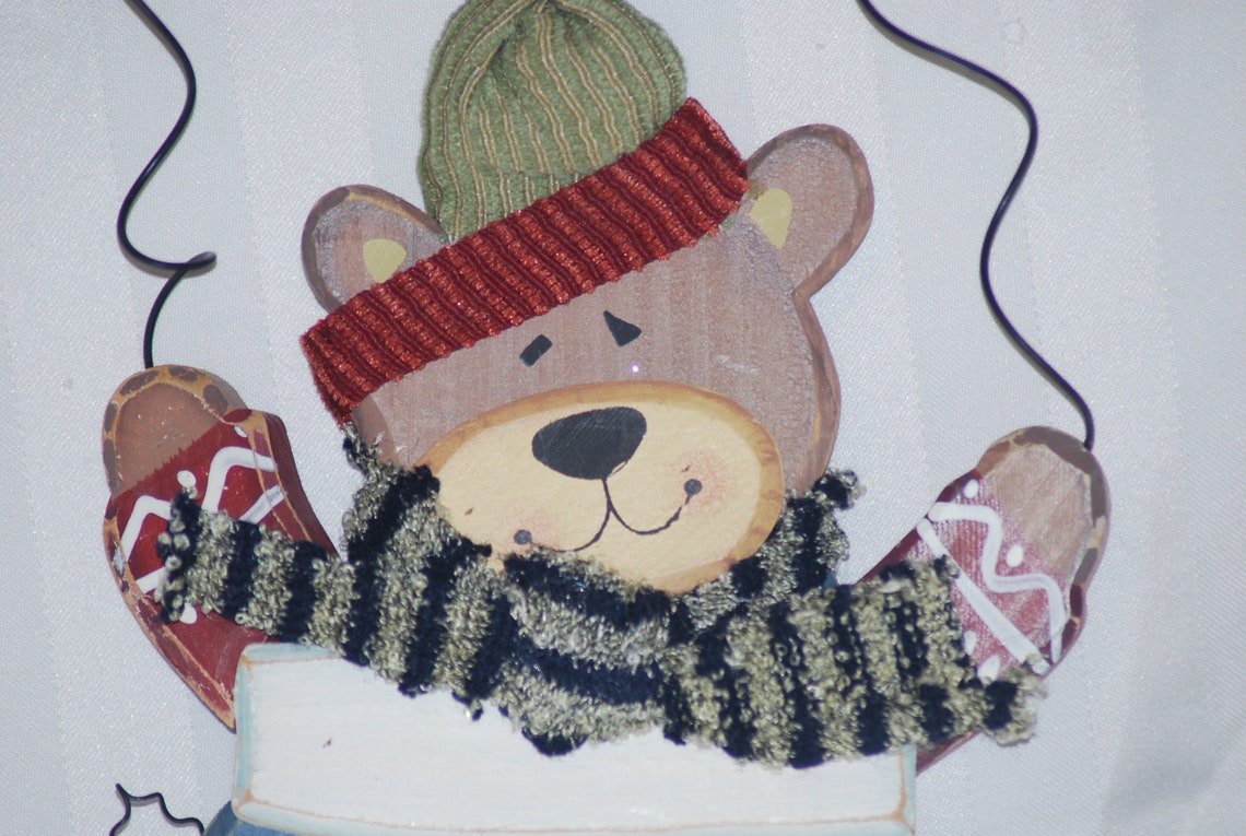 Teddy Bear Wire and wood wall hanging | Etsy