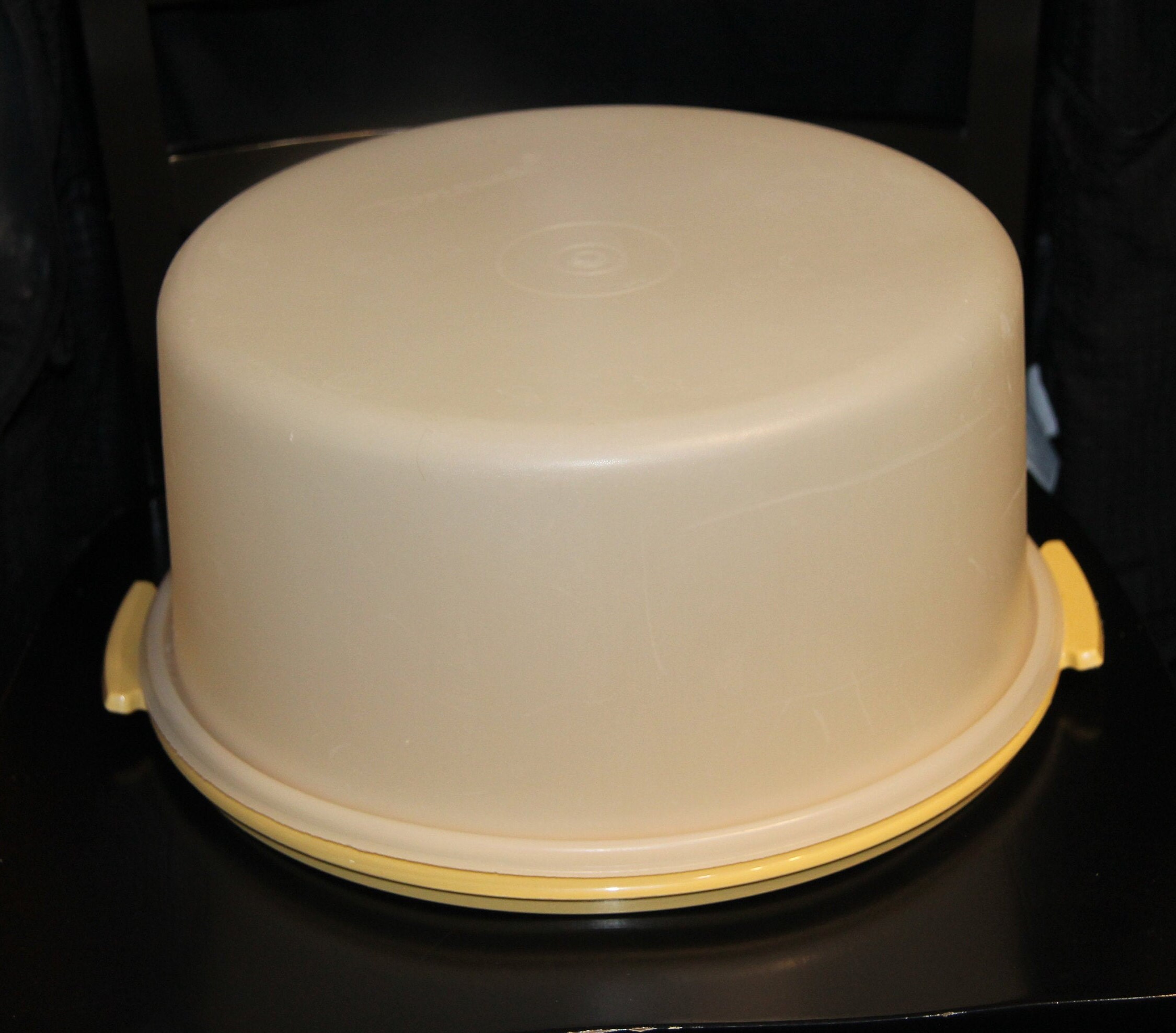 Tupperware Cake Taker Handle for sale | Only 4 left at -70%