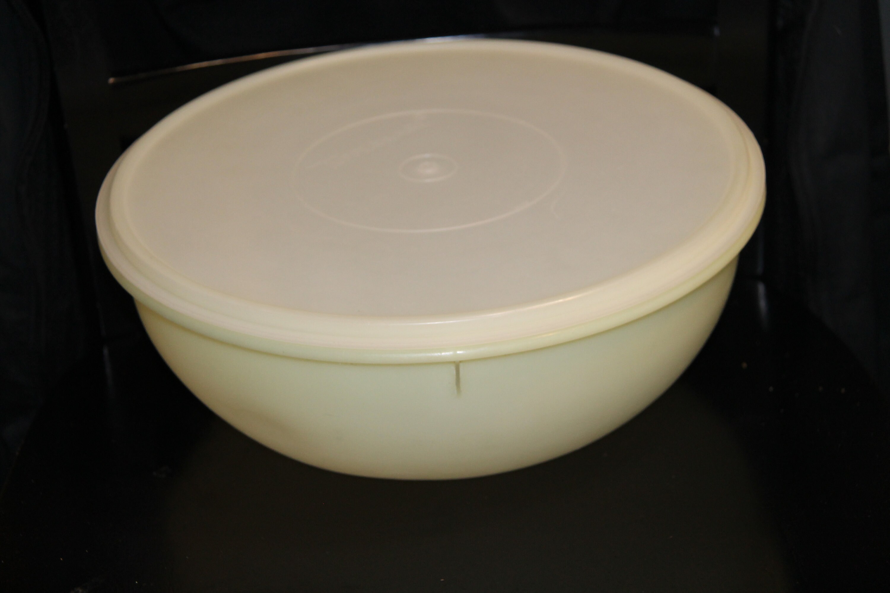 Vintage Tupperware Large Bowl for sale | Only 4 left at -75%