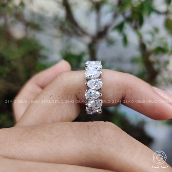 5.6 moissanite store