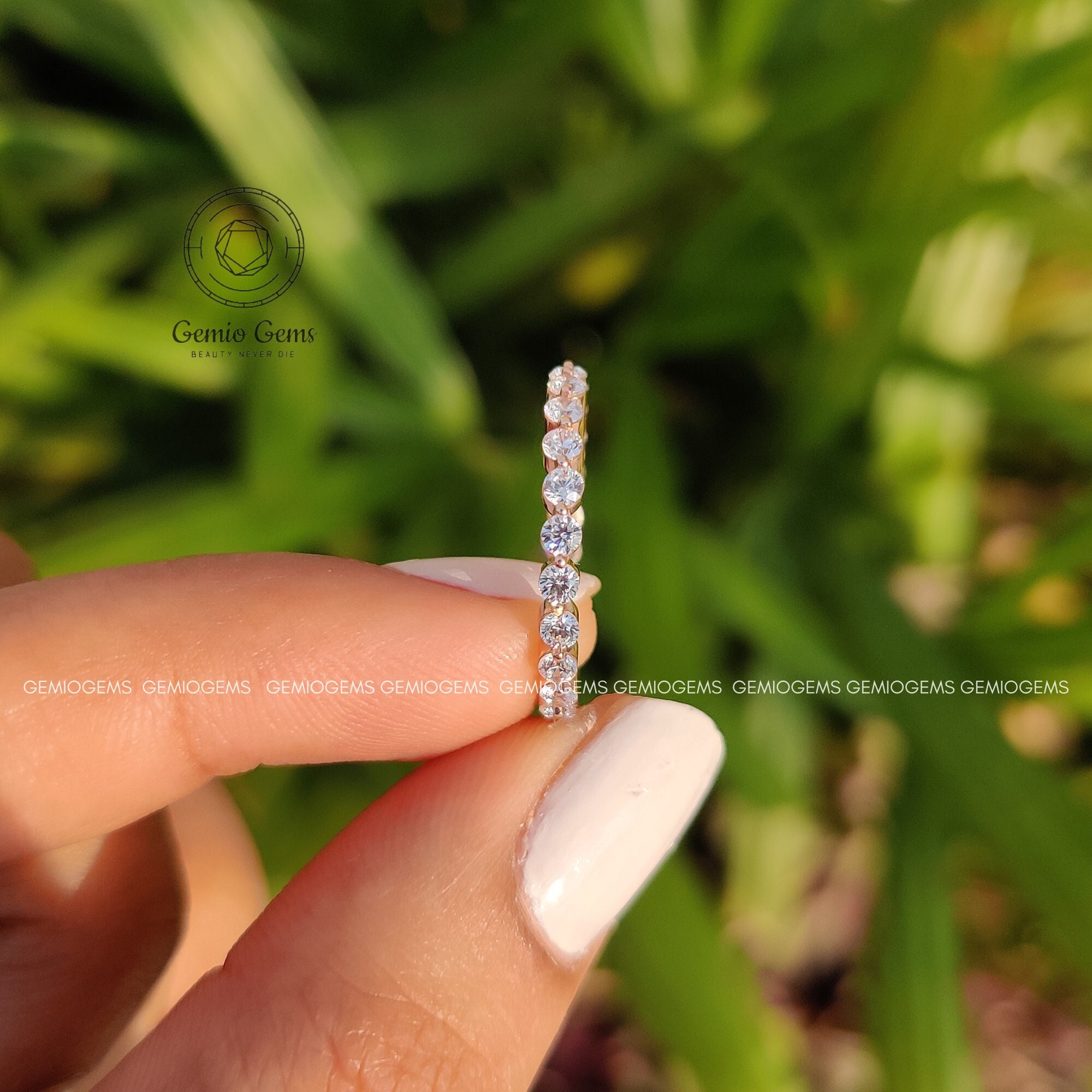 ON SALE 14K Solid Gold Single Prong Band 2mm Round Full - Etsy