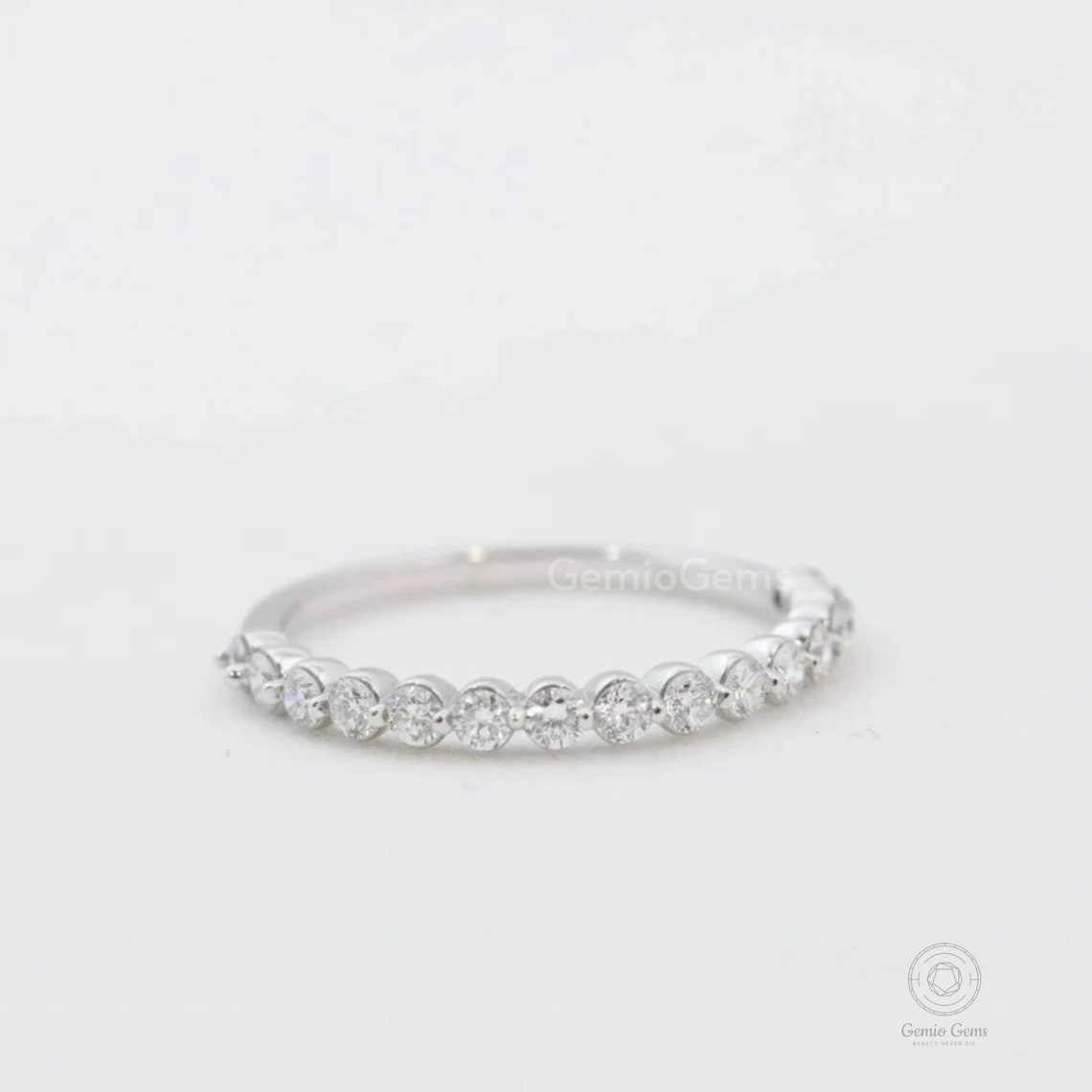 ON SALE 14K Solid Gold Single Prong Band - Etsy