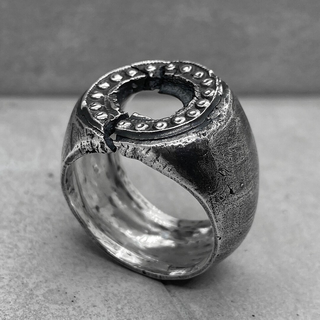 PORTAL RING - Unusual Round Signet Ring With a Crack and a Hole in the ...