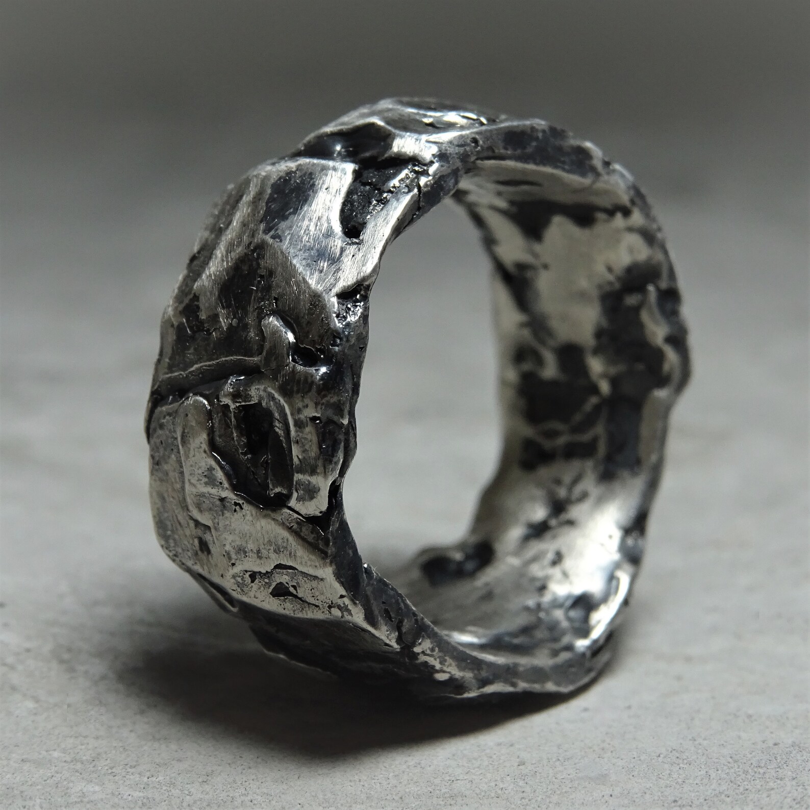 STRATUM Ring With a Unique Texture of Molten Silver Wide - Etsy