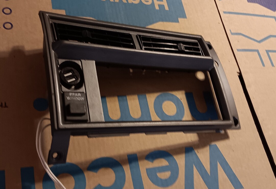 1992-1994 GMC Jimmy/ Chevy Blazer Center Dash Bezel - Etsy