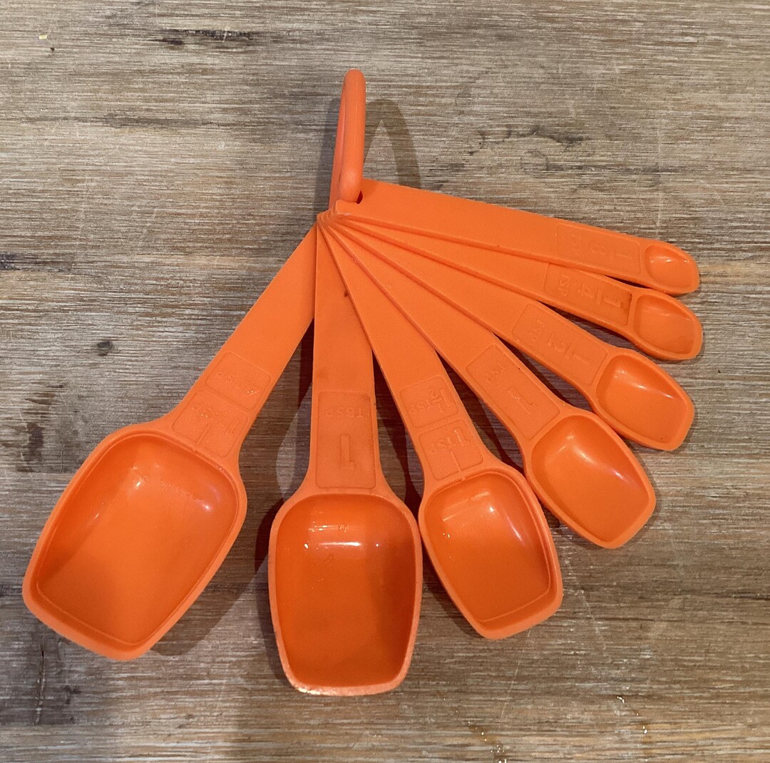Set of 7 Vintage Orange Tupperware Measuring Spoons - Etsy
