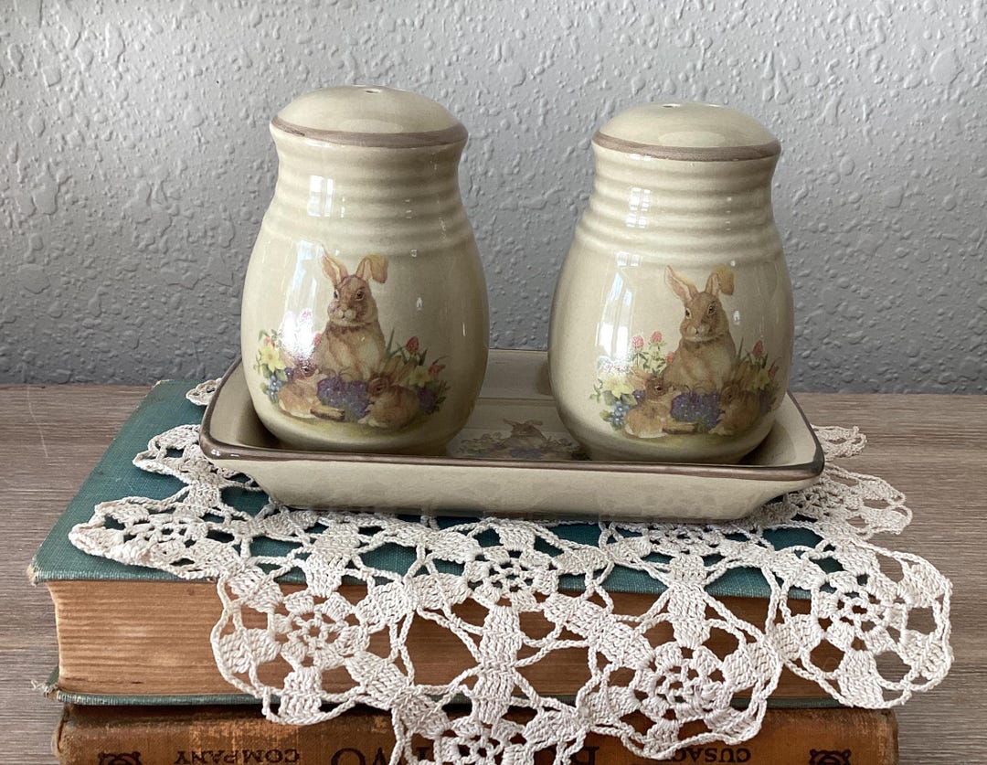Easter Bunny Salt and Pepper Shakers With Tray - Etsy