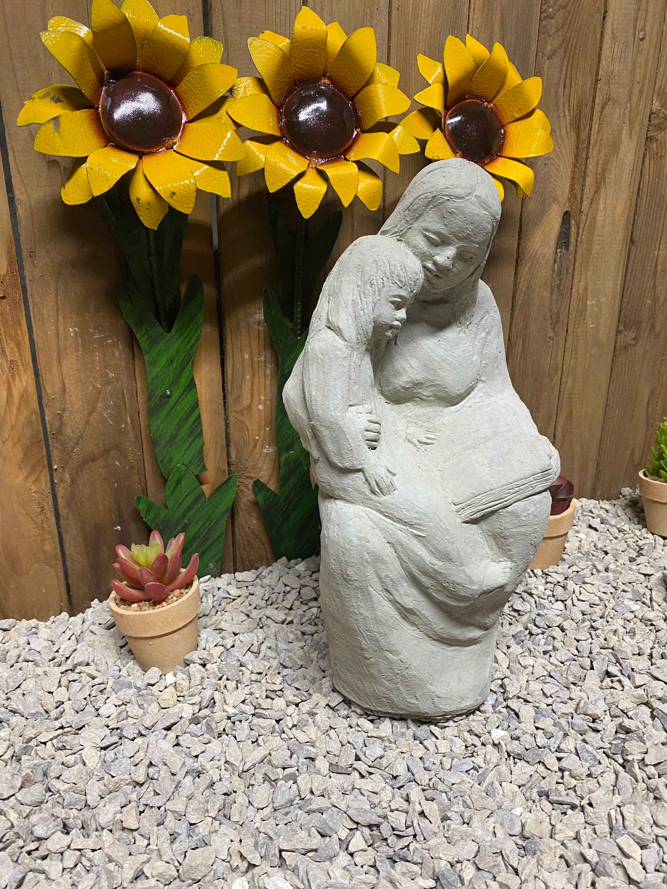 Loving Mother Daughter Concrete Statue Indoor Outdoor Home Decor