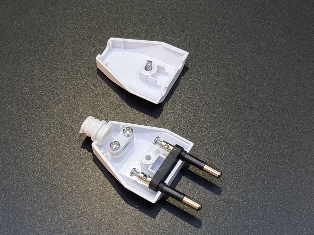 European Plug 2 Pin Rewireable Europlug - Etsy UK