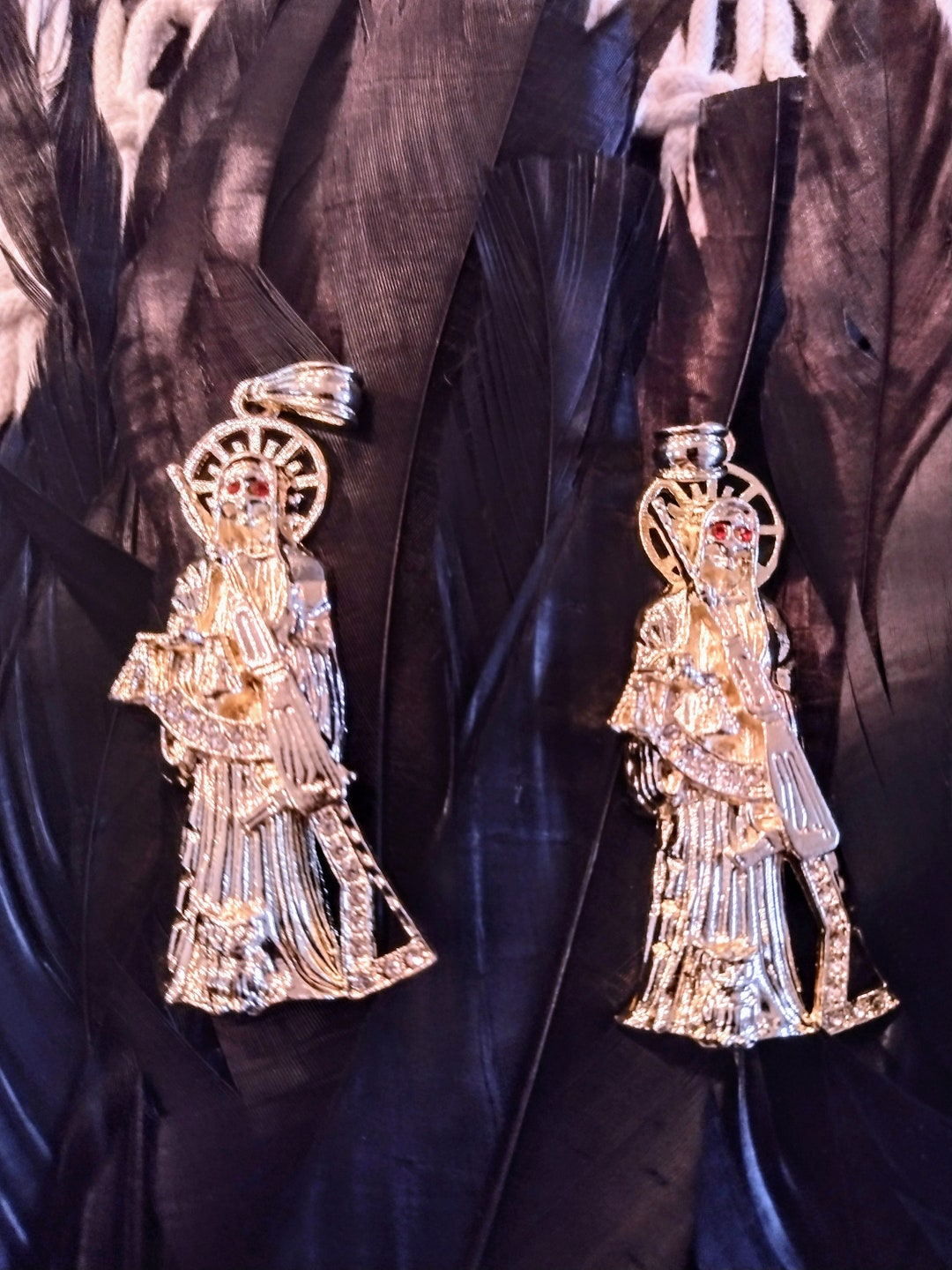 Santa Muerte Dije Ak 47 Crueno - Etsy