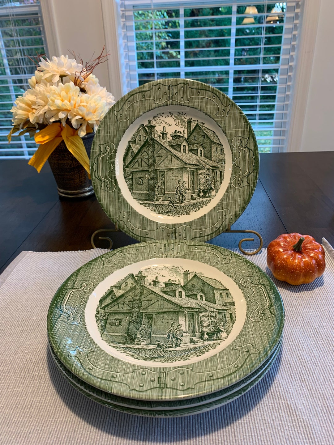 4 the Old Curiosity Shop Dinner Plates - Etsy