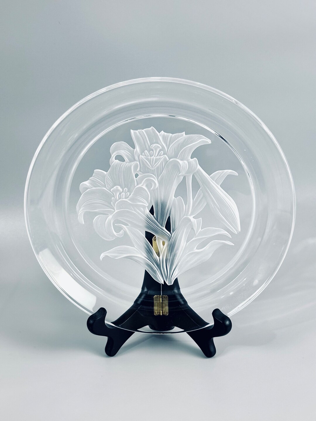 Hoya Crystal Flower of the Month Plate April Lily - Etsy