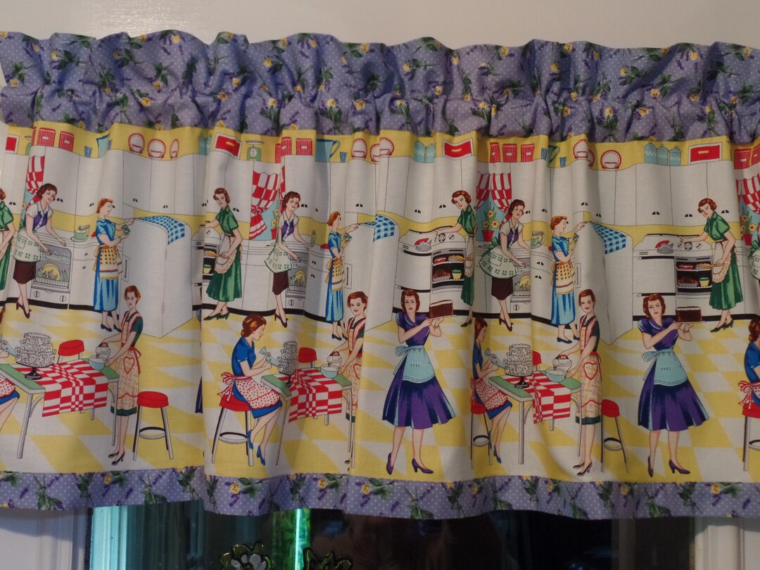 Retro 1950's HOME EC Handmade Kitchen Window Valance, Women With Aprons ...