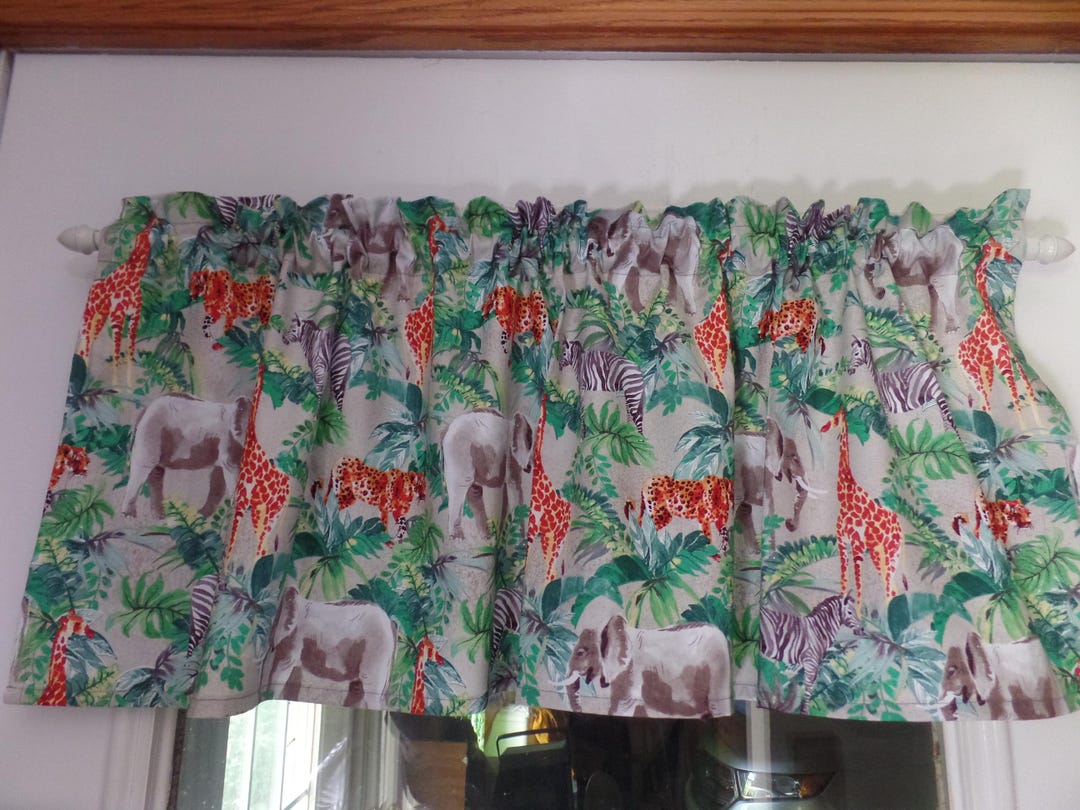 Handmade Valance, African Safari Animals, Giraffes, Zebras, Elephants ...