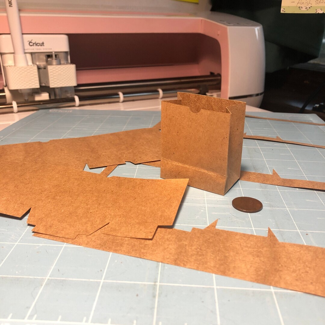 Miniature Grocery Bag in 1:6 Scale SVG File - Etsy
