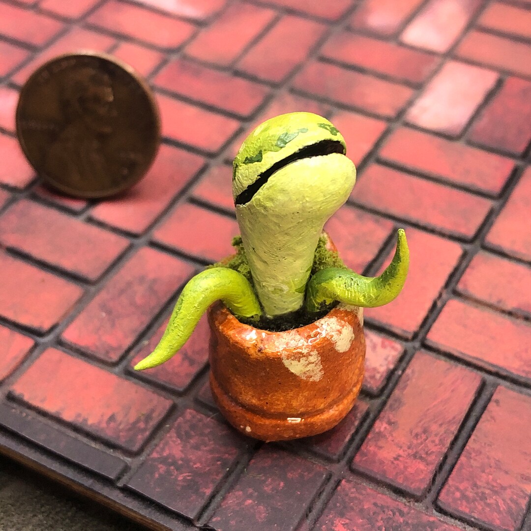 Miniature Juvenile Audrey 2 Monster Plant Named Candace in 1:12 Scale ...